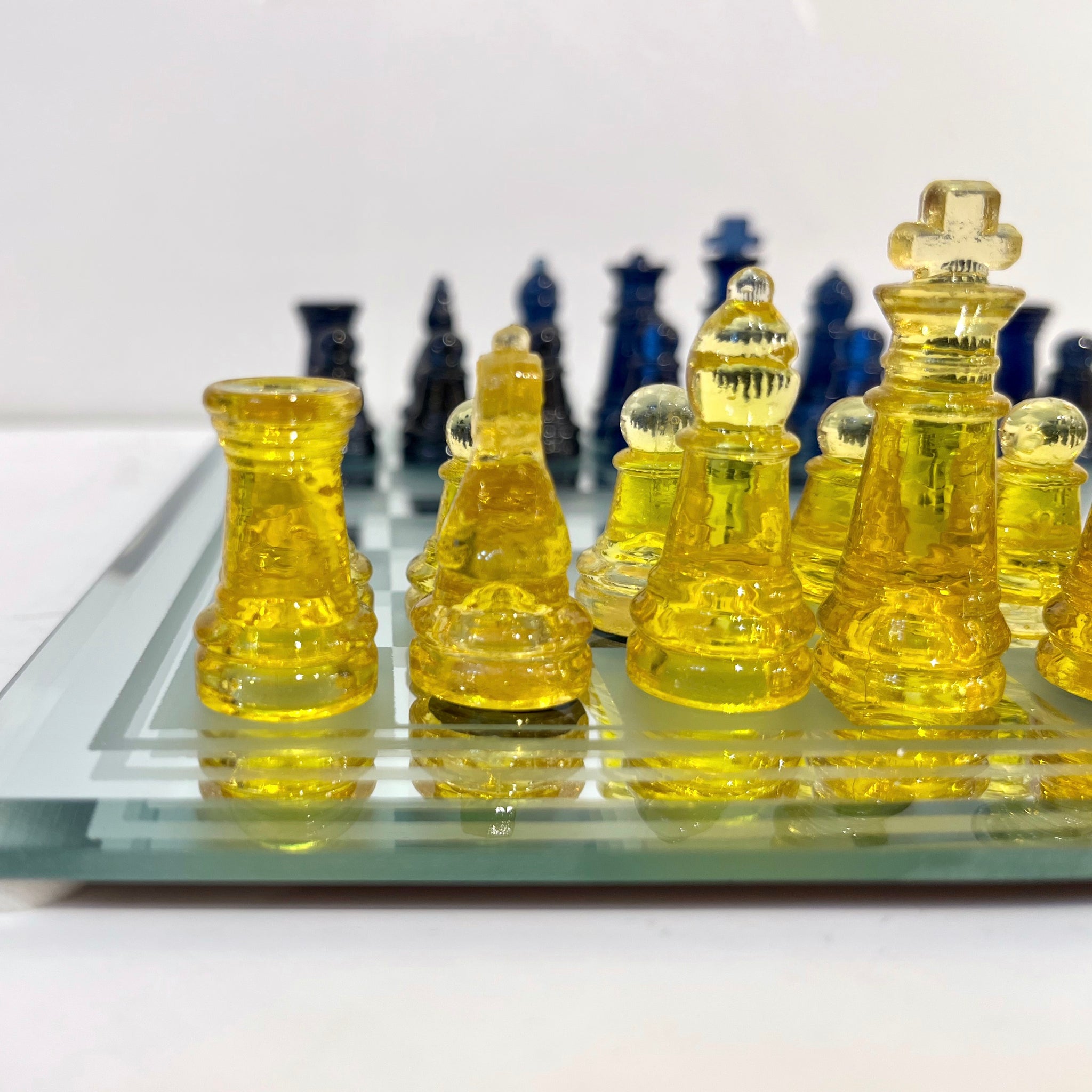 Contemporary Minimalist Blue & Yellow Murano Glass Chess Set on Mirror ...
